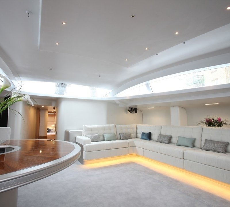LEOPARD 3 Yacht Charter Details, McConaghy/Farr Yacht Design ...